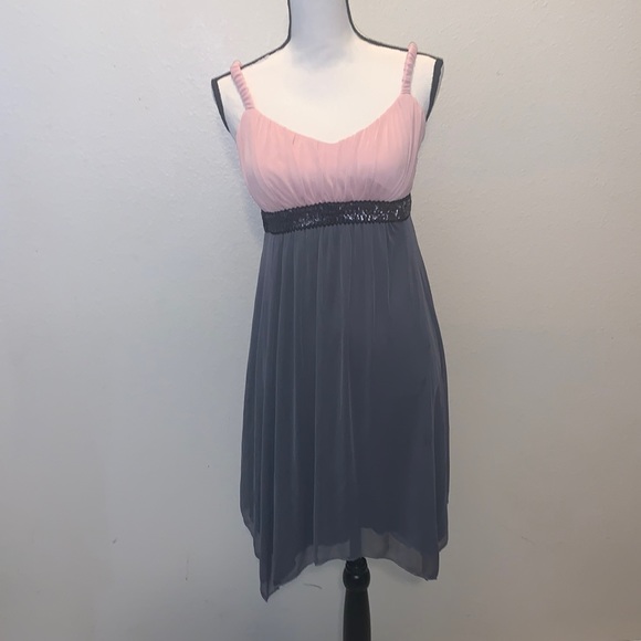 Enfocus Studio | Dresses | En Focus Studio Grey Pink Sequined ...